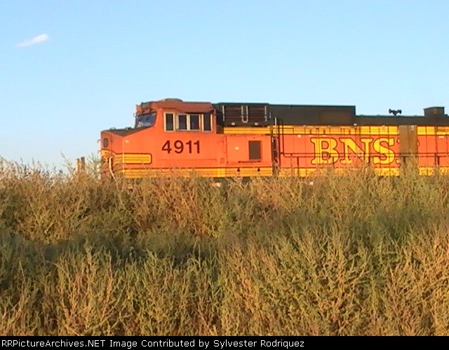 BNSF 4911
